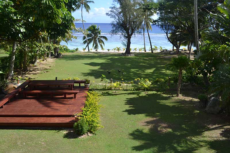 Onu-Bay-grounds-to-beach - Experience Rarotonga, Cook Islands Holiday ...
